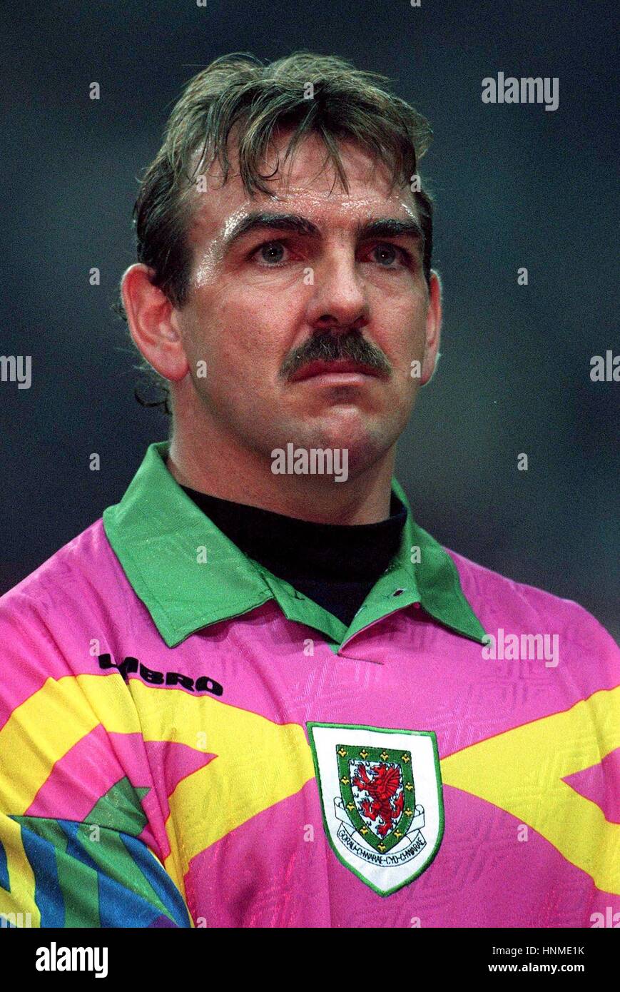 NEVILLE SOUTHALL WALES & EVERTON FC 12 October 1995 Stock Photo - Alamy