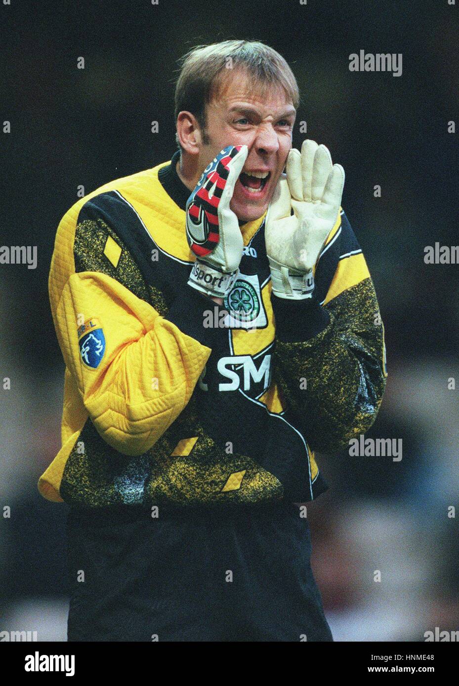 GORDON MARSHALL GLASGOW CELTIC FC 29 November 1995 Stock Photo - Alamy