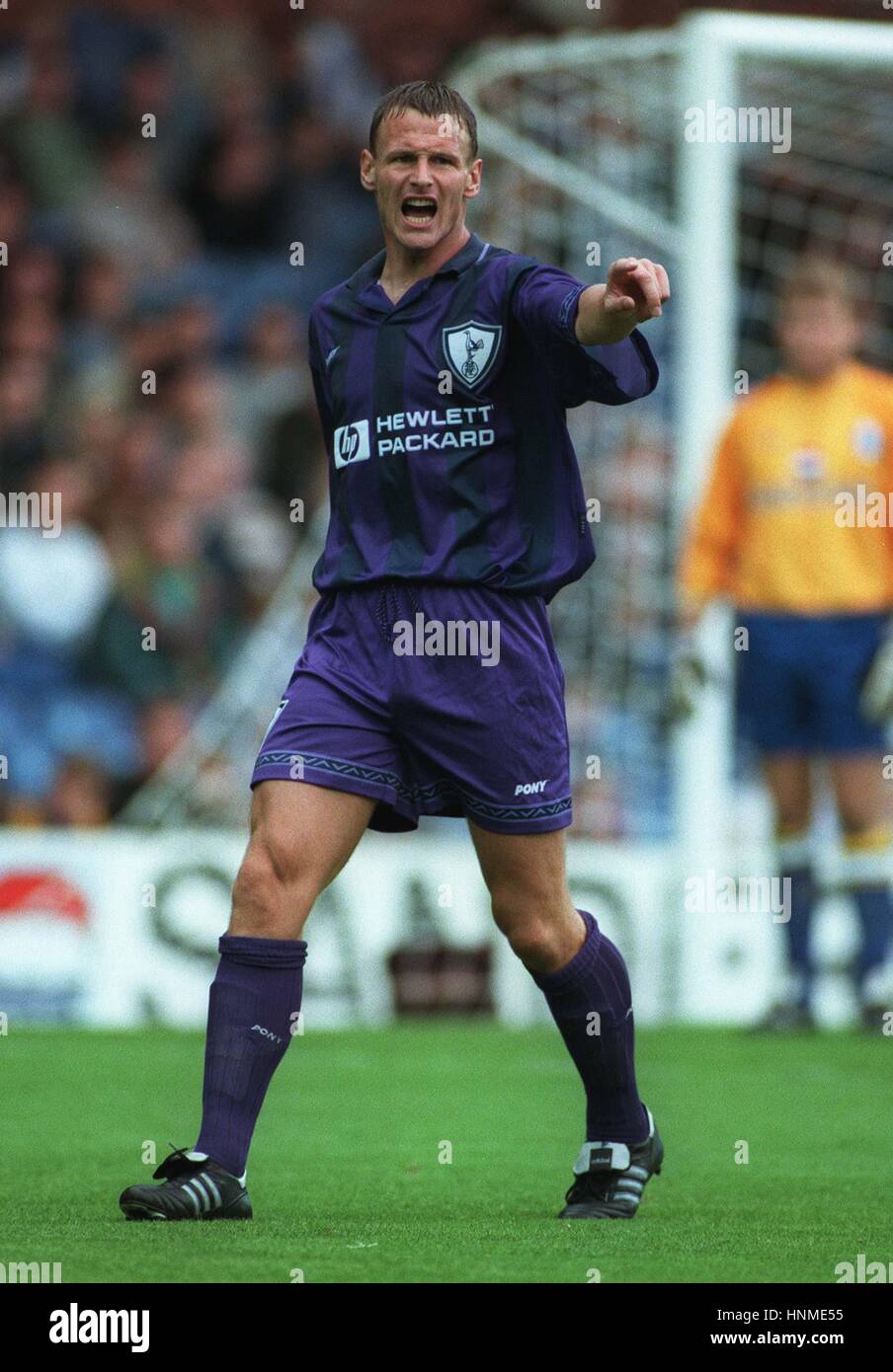 TEDDY SHERINGHAM TOTTENHAM HOTSPUR FC 29 November 1995 Stock Photo - Alamy