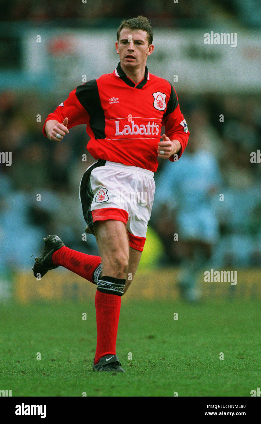 COLIN COOPER NOTTINGHAM FOREST FC 03 January 1995 Stock Photo - Alamy