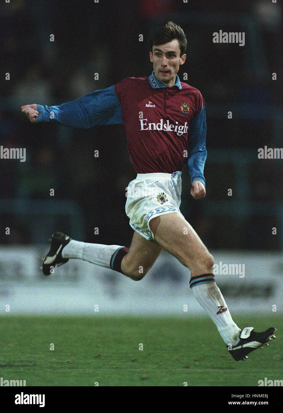 MARK WINSTANLEY BURNLEY FC 10 January 1995 Stock Photo - Alamy