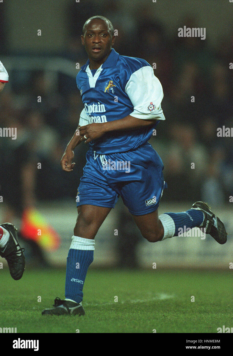 RICHARD CADETTE MILLWALL FC 12 January 1995 Stock Photo - Alamy