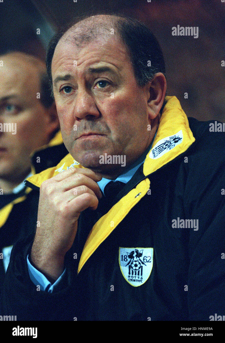 HOWARD KENDALL NOTTS COUNTY MANAGER 19 January 1995 Stock Photo - Alamy