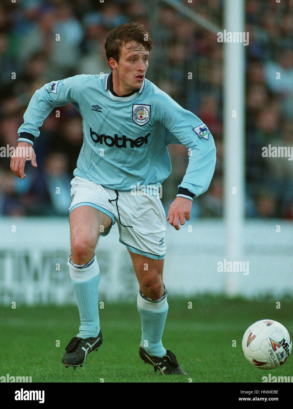 NICKY SUMMERBEE MANCHESTER CITY FC 26 February 1995 Stock Photo - Alamy