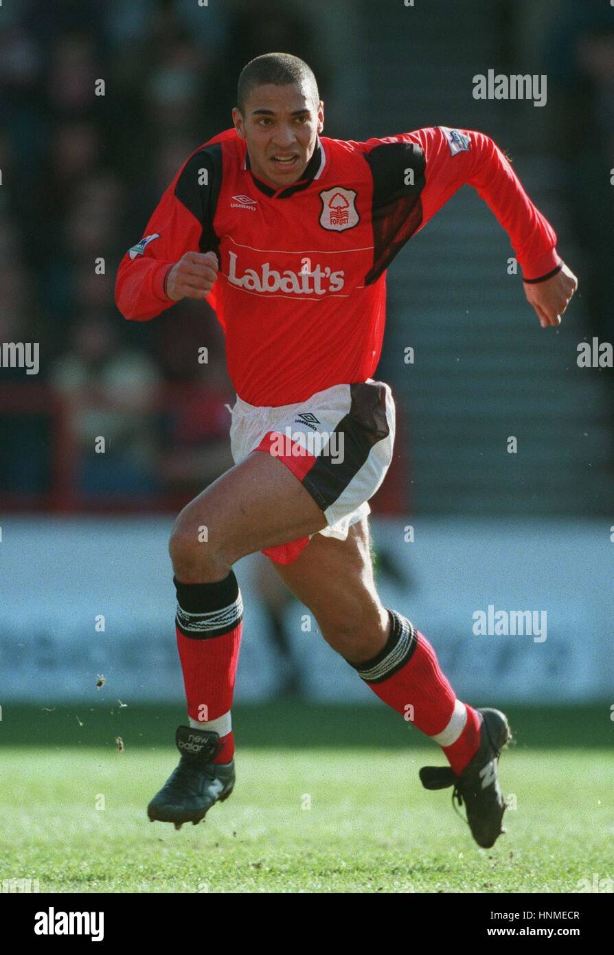 STAN COLLYMORE NOTTINGHAM FOREST FC 20 March 1995 Stock Photo - Alamy