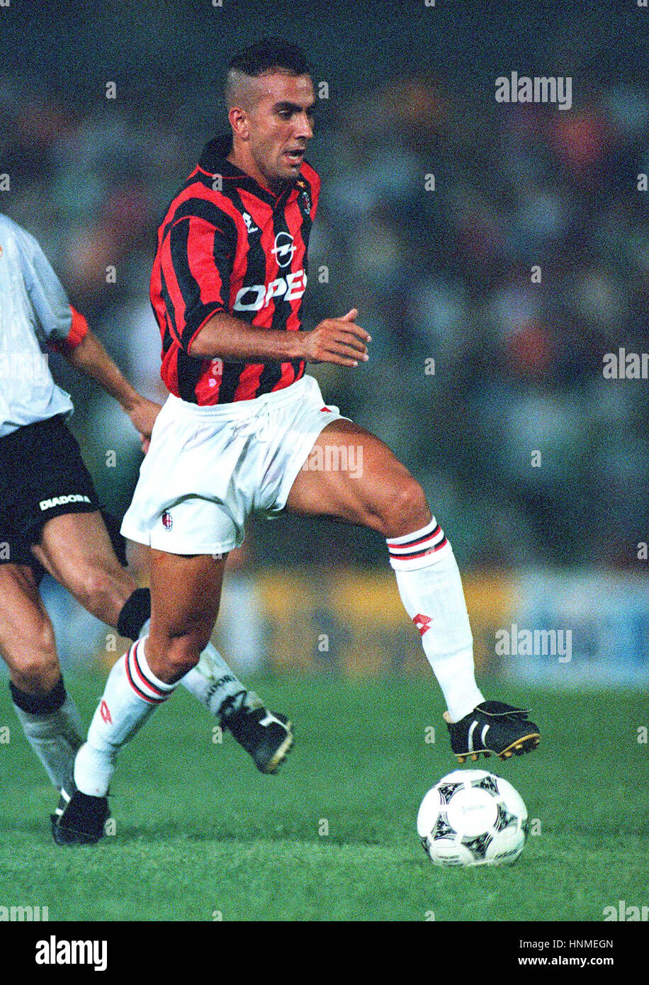 PAOLO DI CANIO AC MILAN 09 August 1995 Stock Photo - Alamy