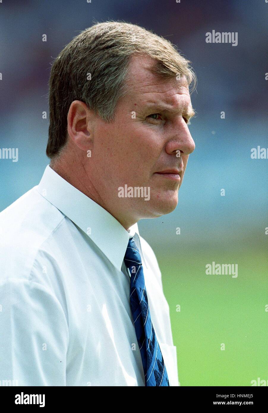 Joe royle everton hi-res stock photography and images - Alamy