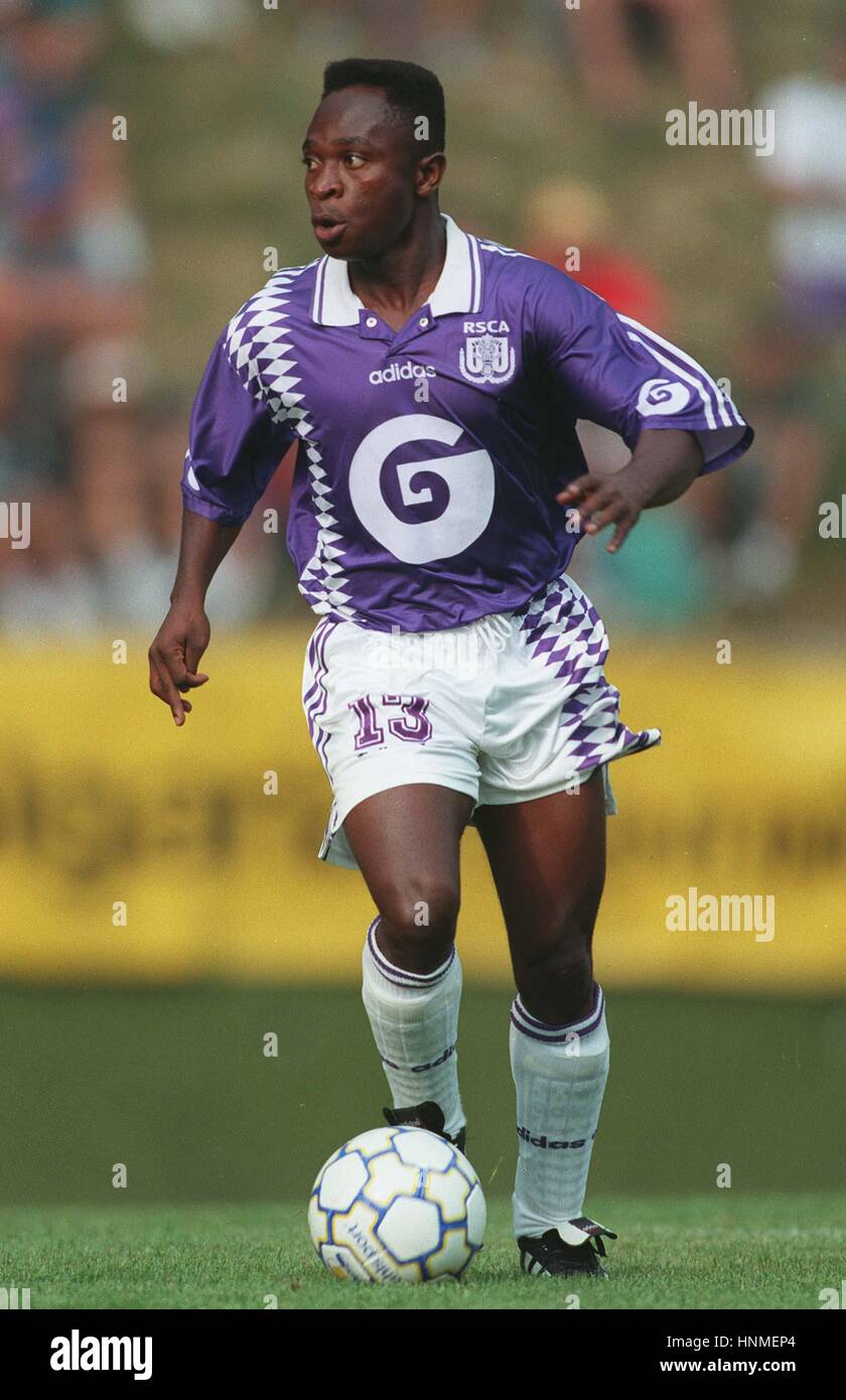 ISAAC ASARE ANDERLECT FC 13 September 1995 Stock Photo - Alamy