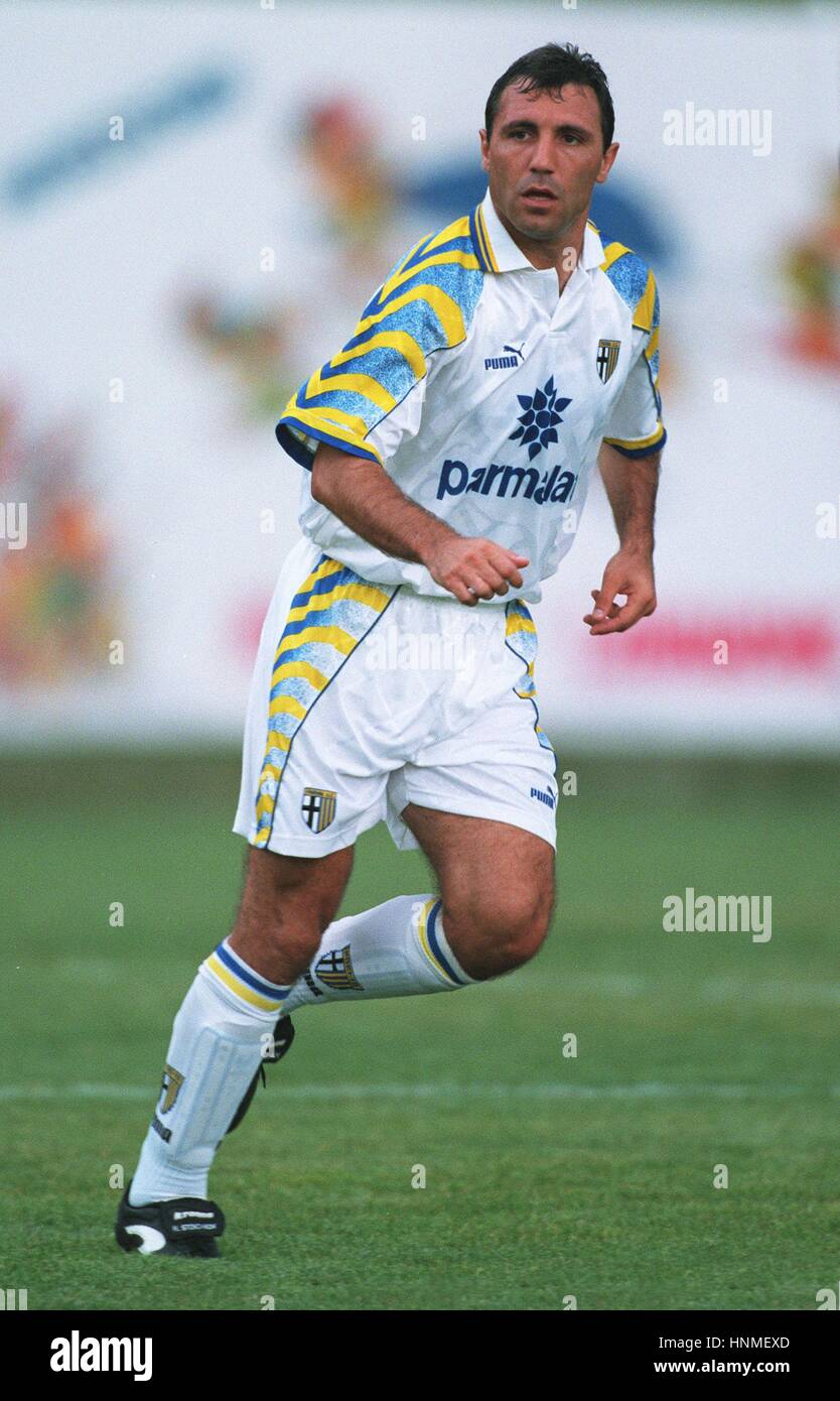 HRISTO STOITCHKOV PARMA FC 03 October 1995 Stock Photo - Alamy