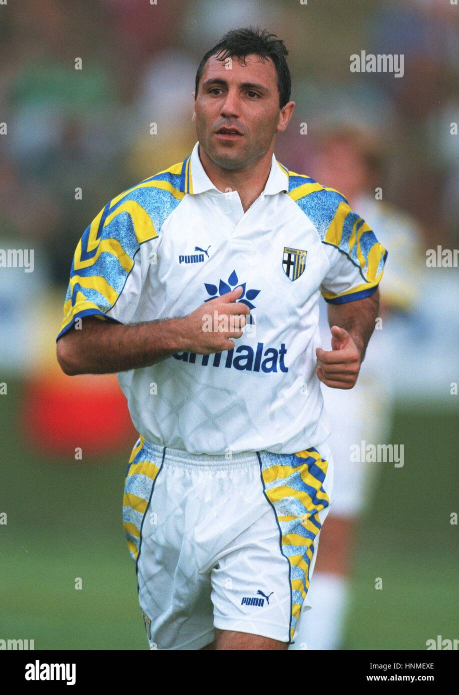 Hristo stoitchkov hi-res stock photography and images - Alamy