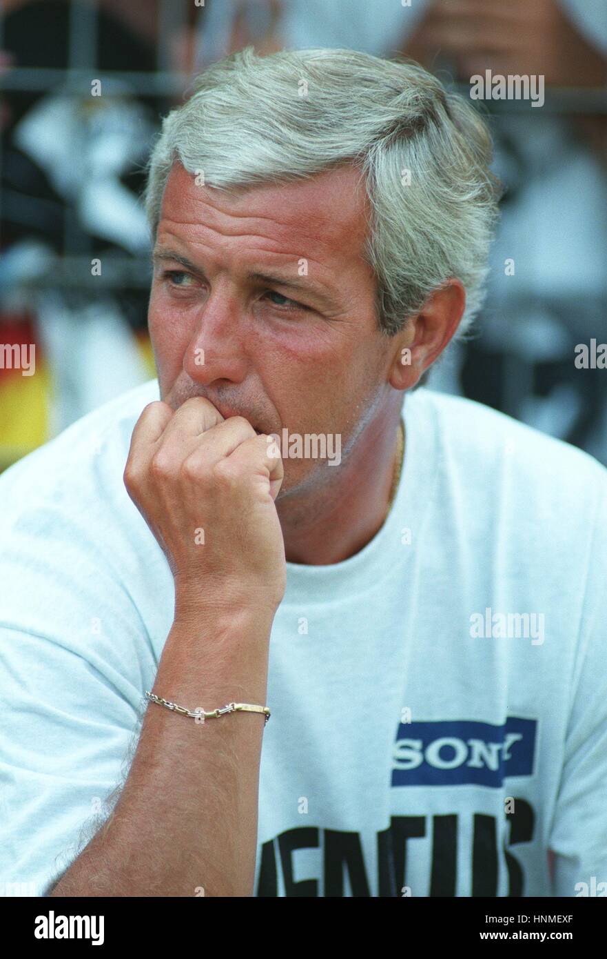 MARCELLO LIPPI JUVENTUS FC COACH 03 October 1995 Stock Photo - Alamy