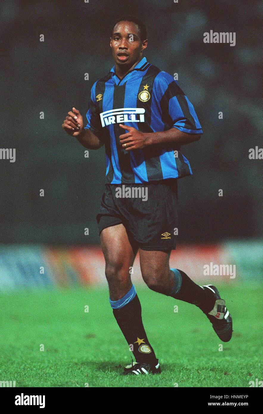 PAUL INCE INTER MILAN FC 06 October 1995 Stock Photo - Alamy