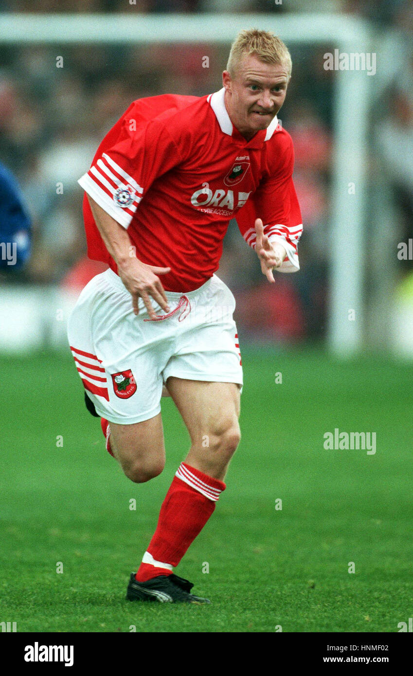 CHRIS JACKSON. BARNSLEY FC 10 October 1995 Stock Photo - Alamy