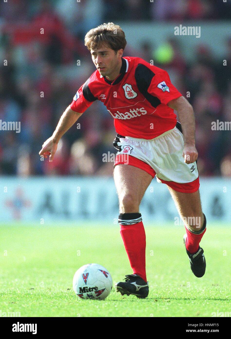 IAN WOAN NOTTINGHAM FOREST FC 25 October 1995 Stock Photo - Alamy