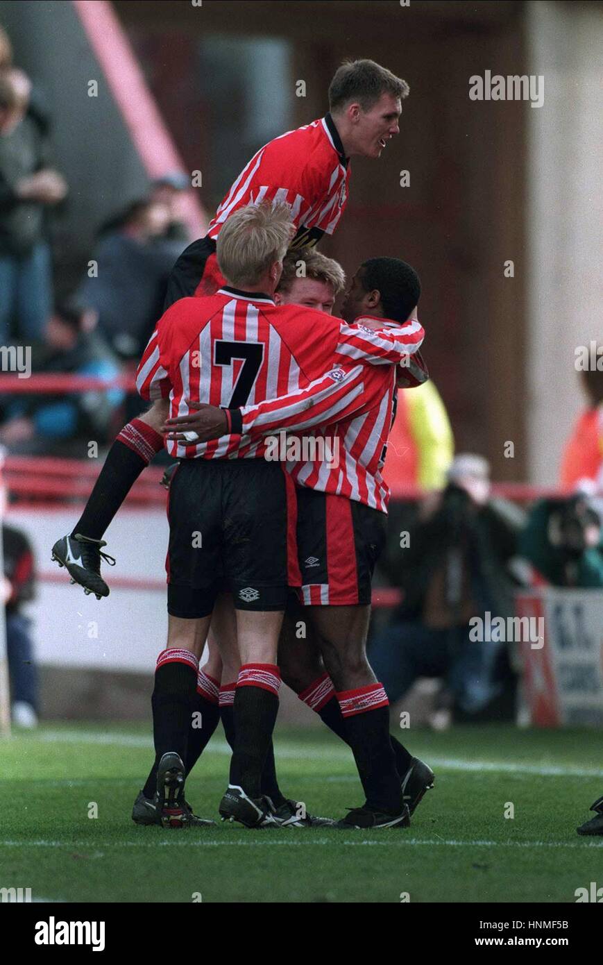 Charlie hartfield hi-res stock photography and images - Alamy