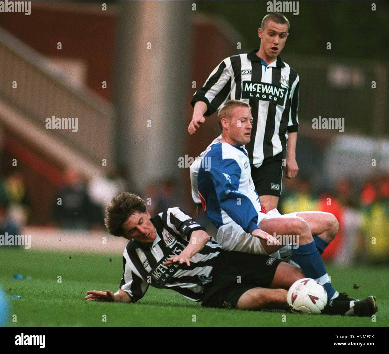Peter beardsley and david batty hi-res stock photography and images - Alamy