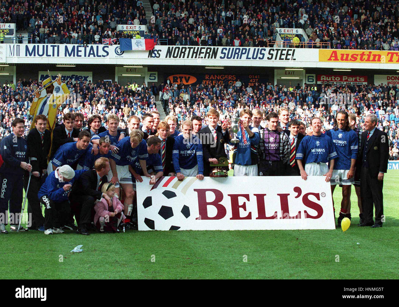 RANGERS SQUAD RANGERS WIN PREMIERSHIP 94-95 13 May 1995 Stock Photo - Alamy