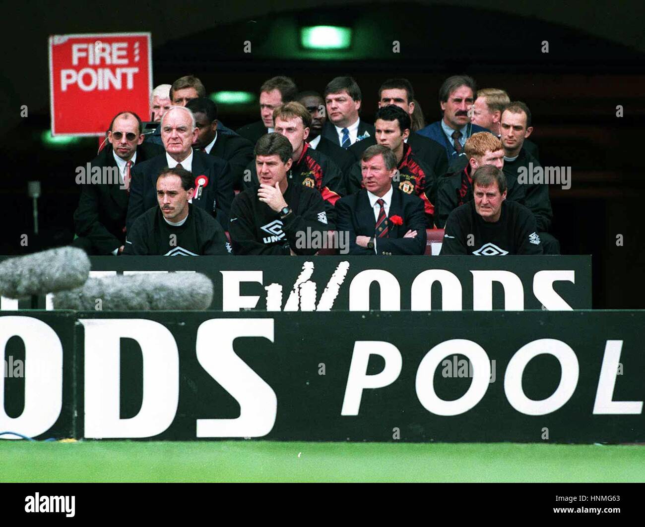 ALEX FERGUSON & UNITED BENCH MAN UTD V EVERTON FA CUP FINAL 20 May 1995 ...