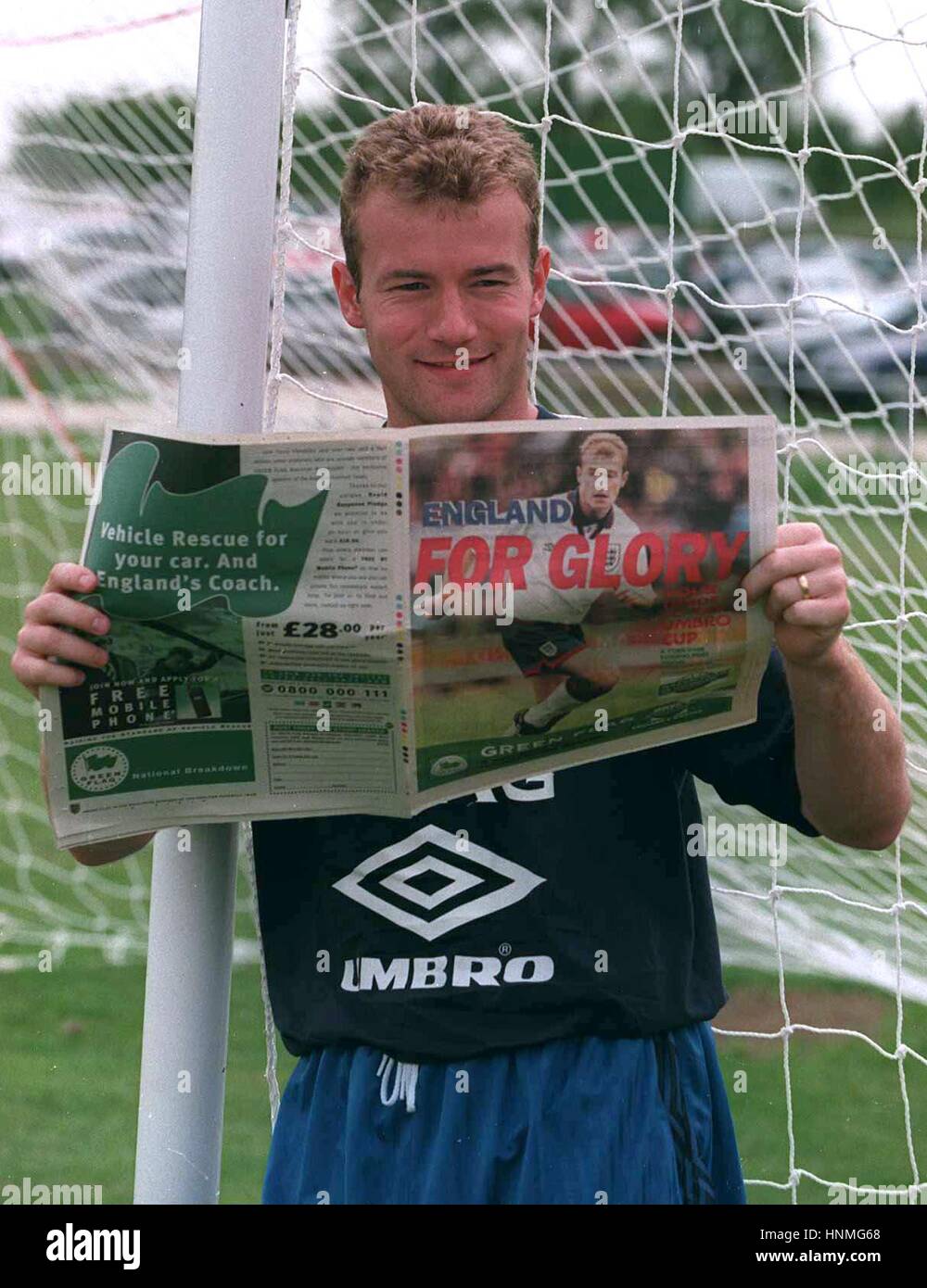 ALAN SHEARER ENGLAND TRAINING SESSION 06 June 1995 Stock Photo - Alamy