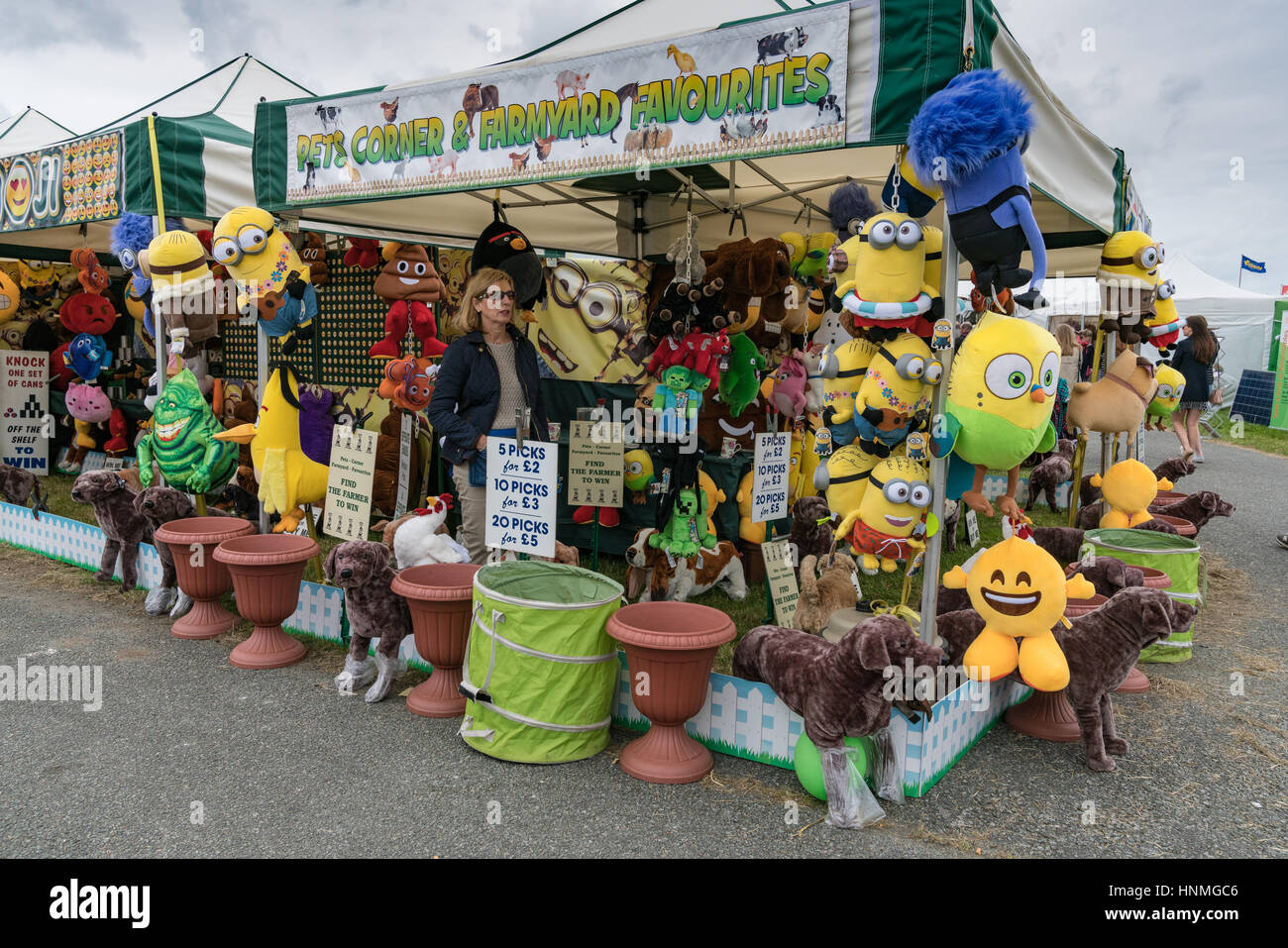 Pet Stall High Resolution Stock Photography and Images - Alamy