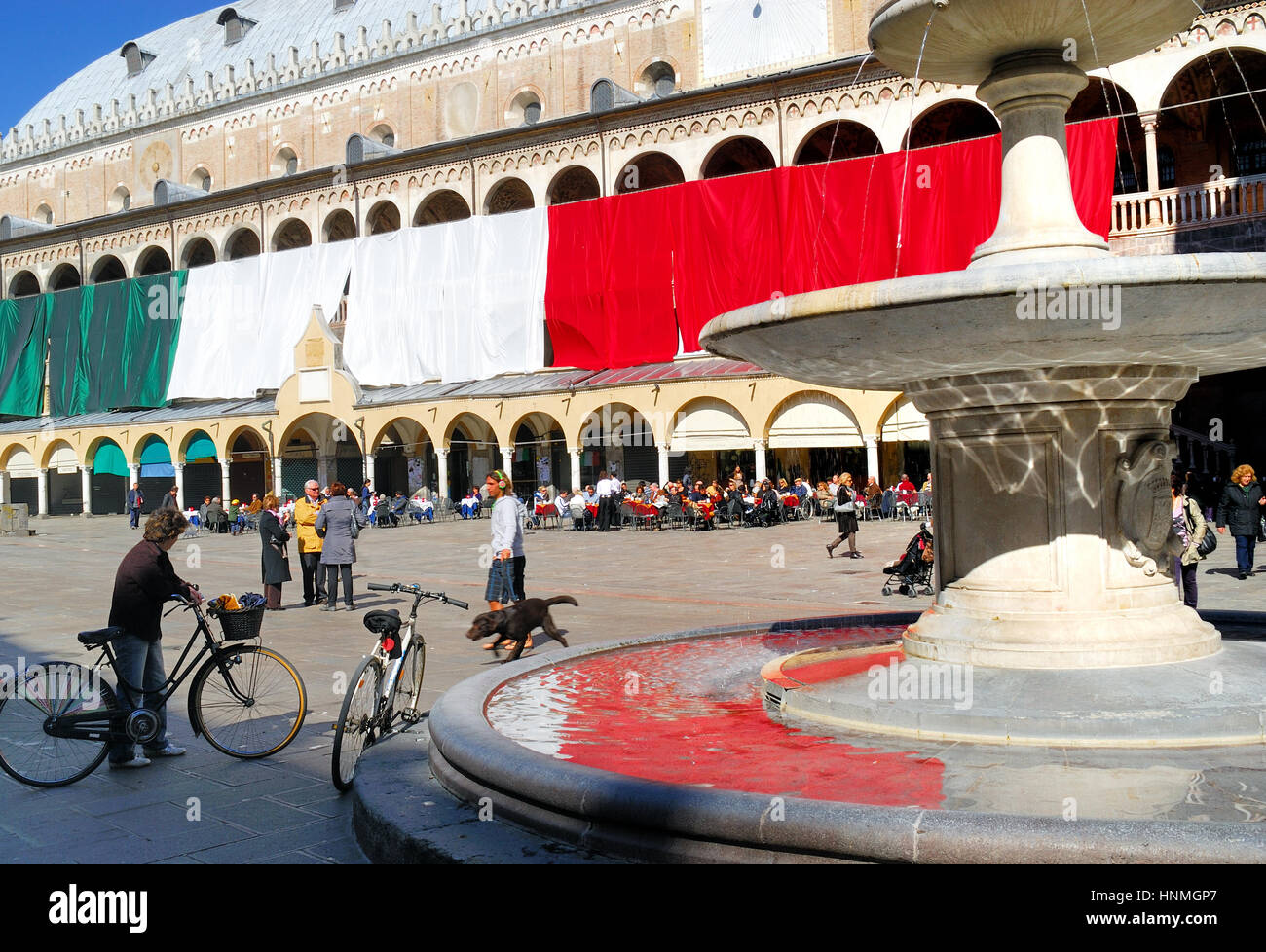 Piazza delle Erbe, Padua, Italy. The Palazzo della Ragione with a huge ...