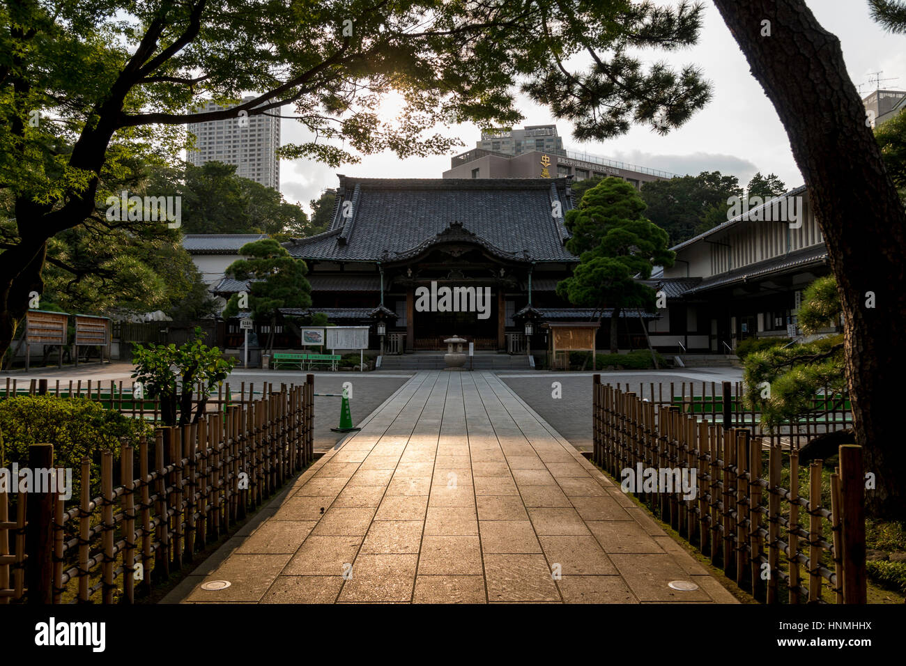 The main hall of the Sengaku-ji Temple in Tokyo, Japan Stock Photo - Alamy