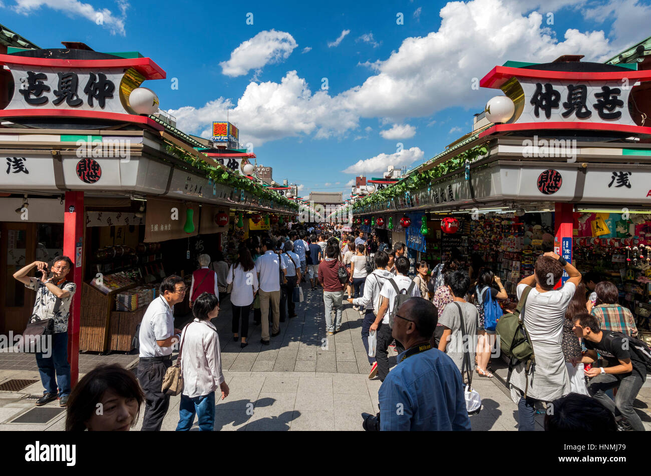 Crowded market street at the Senso-ji Temple in Tokyo, Japan Stock ...