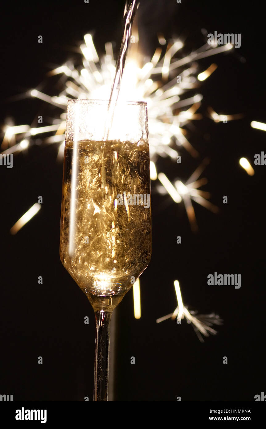 Celebration champagne toast hi-res stock photography and images - Alamy