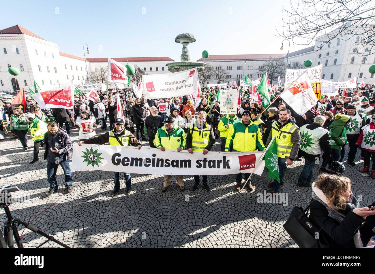 Munich, Germany. 14th Feb, 2017. The Ver.di and police unions called ...