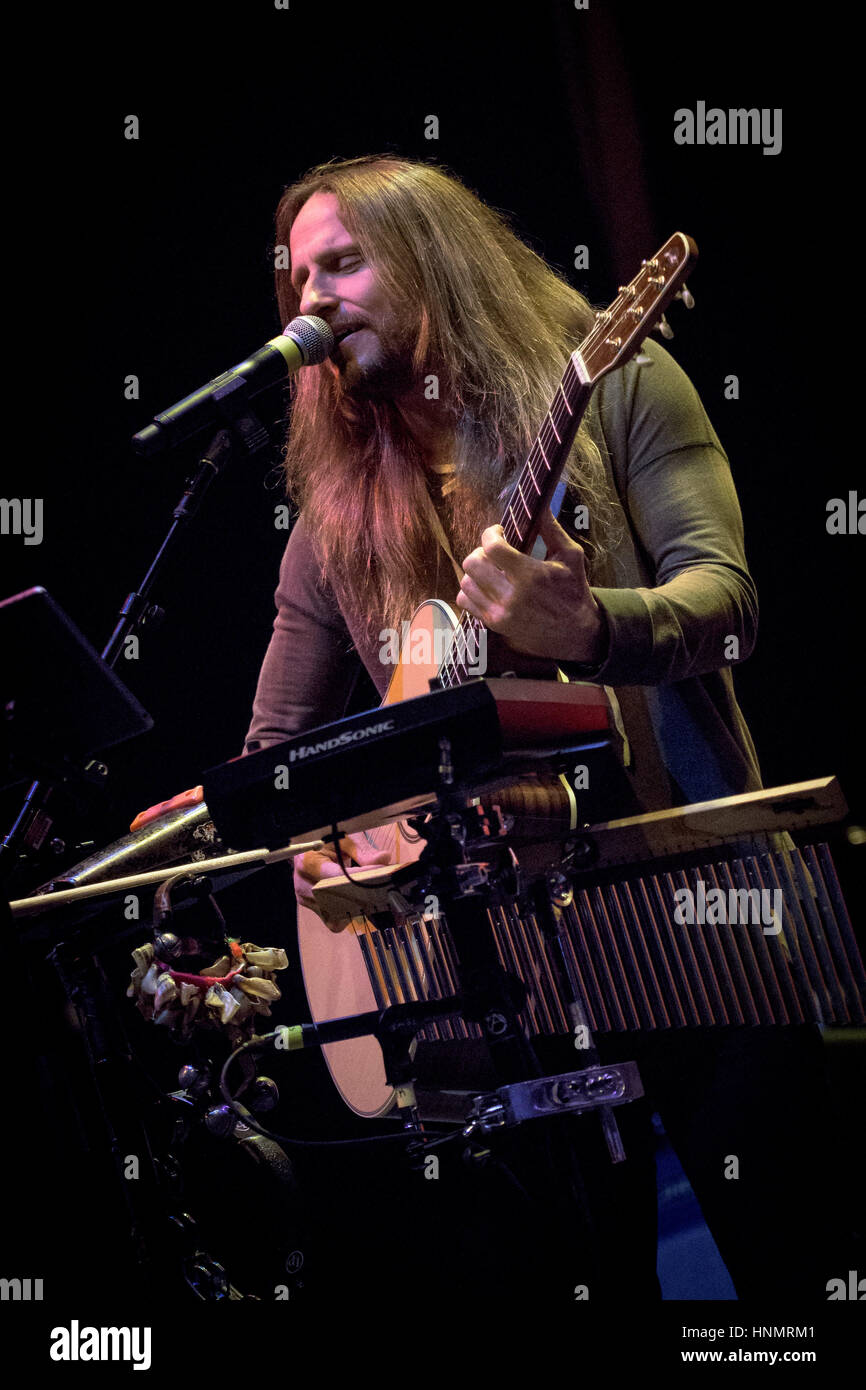 Jon davison yes hi-res stock photography and images - Alamy
