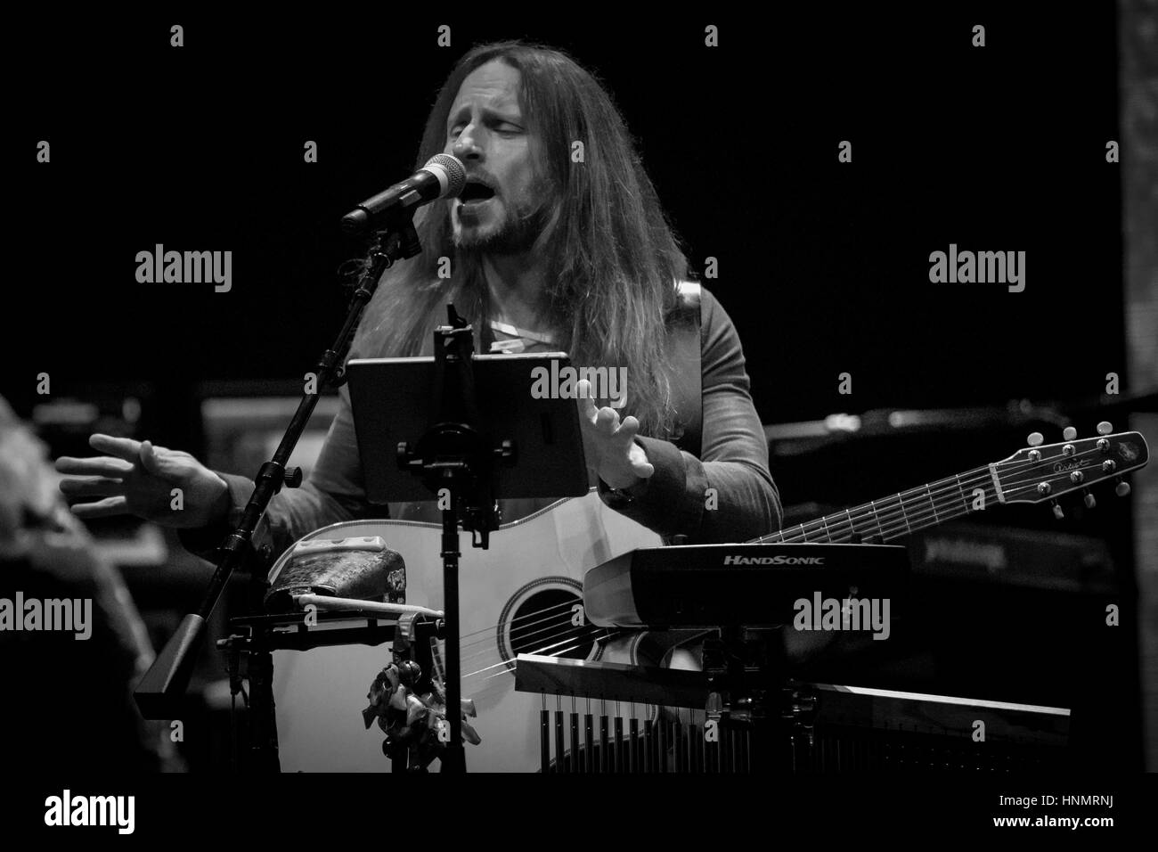 Yes band hi-res stock photography and images - Alamy