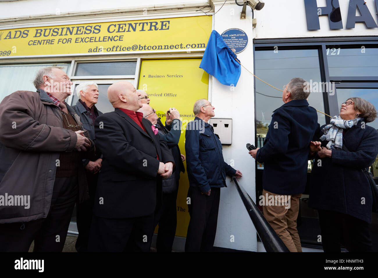 Dartford, UK. 14th Feb, 2017. Richard Denney unveils the blue plaque ...