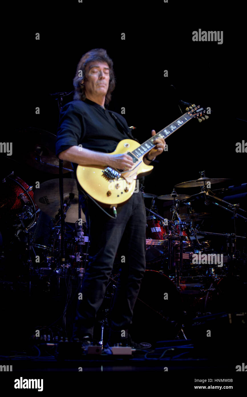 Steve hackett singer hi-res stock photography and images - Alamy
