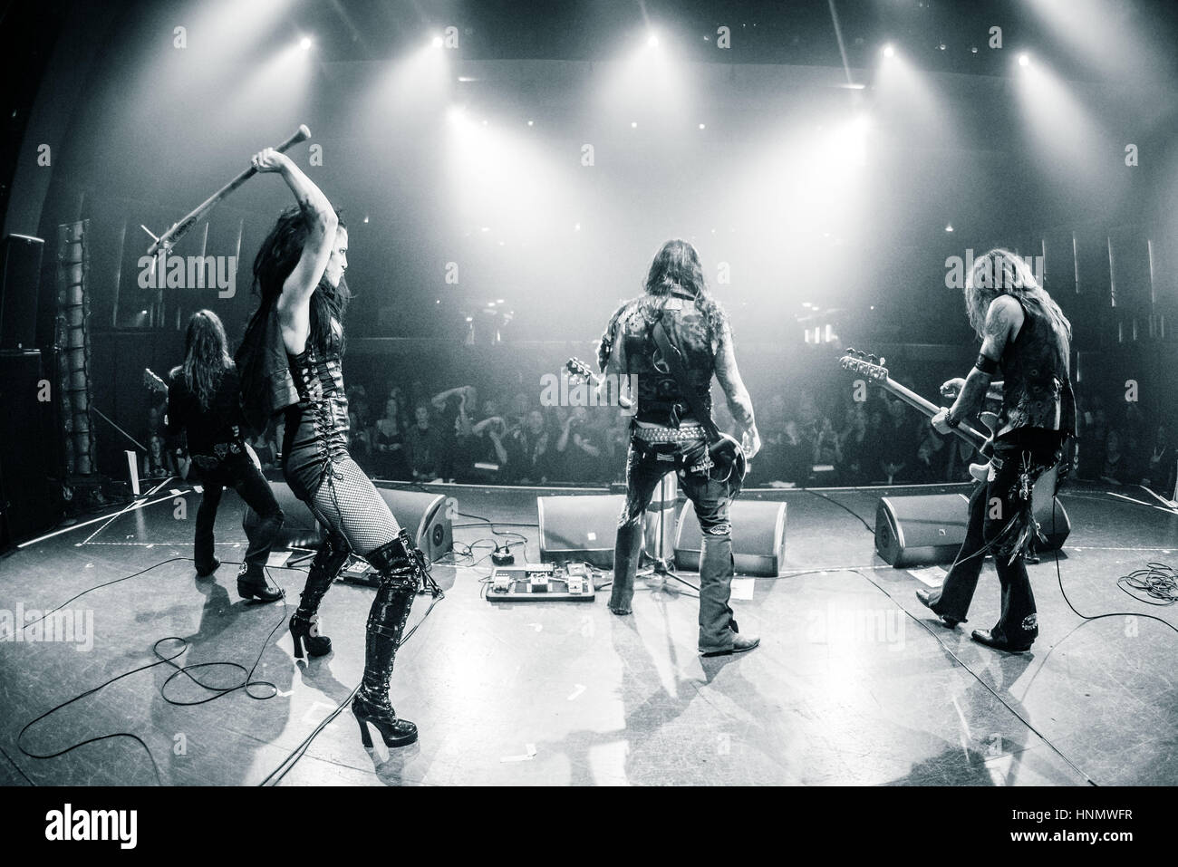 Chris latham and calico cooper hi-res stock photography and images - Alamy