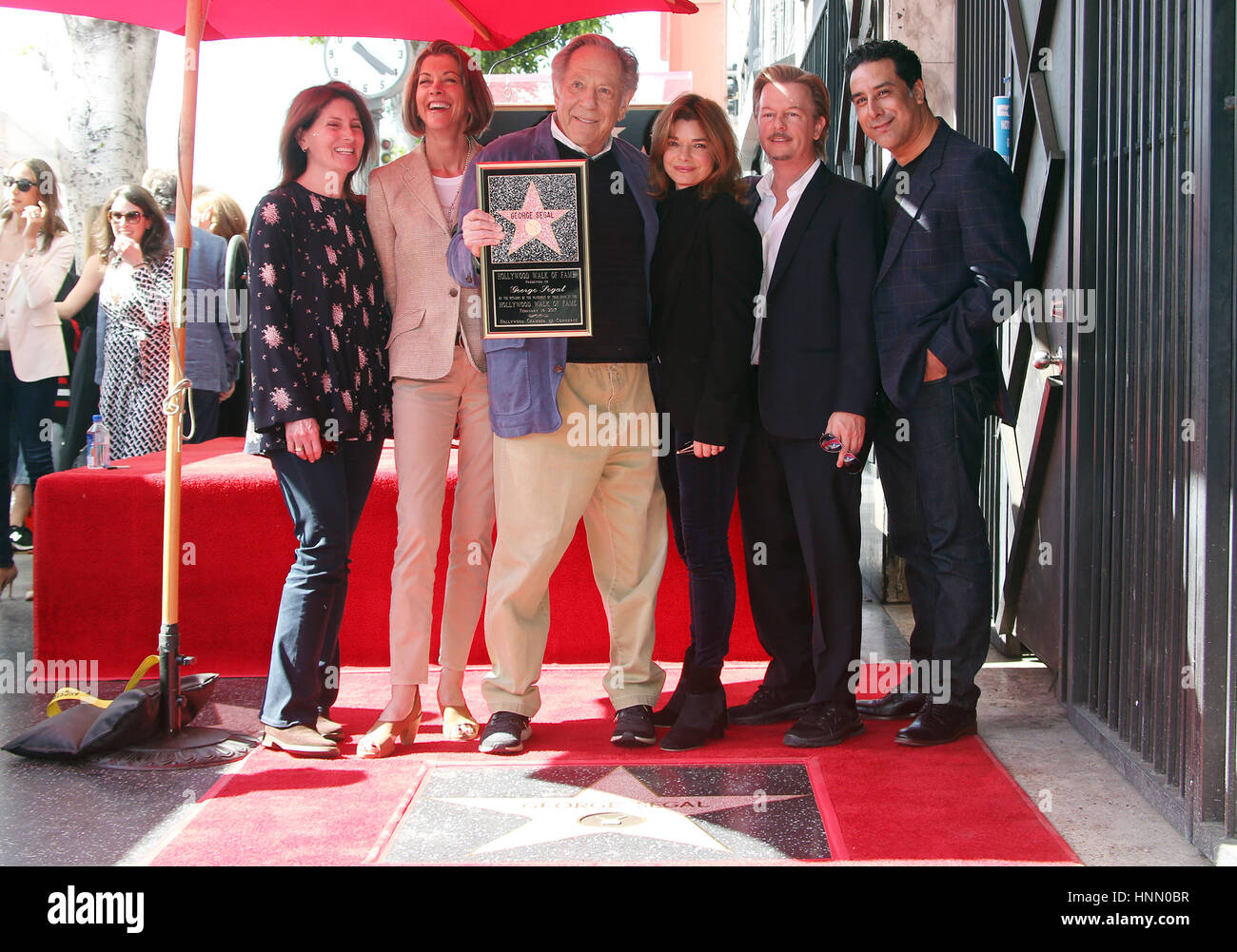 Wendie malick laura san giacomo hi-res stock photography and images - Alamy