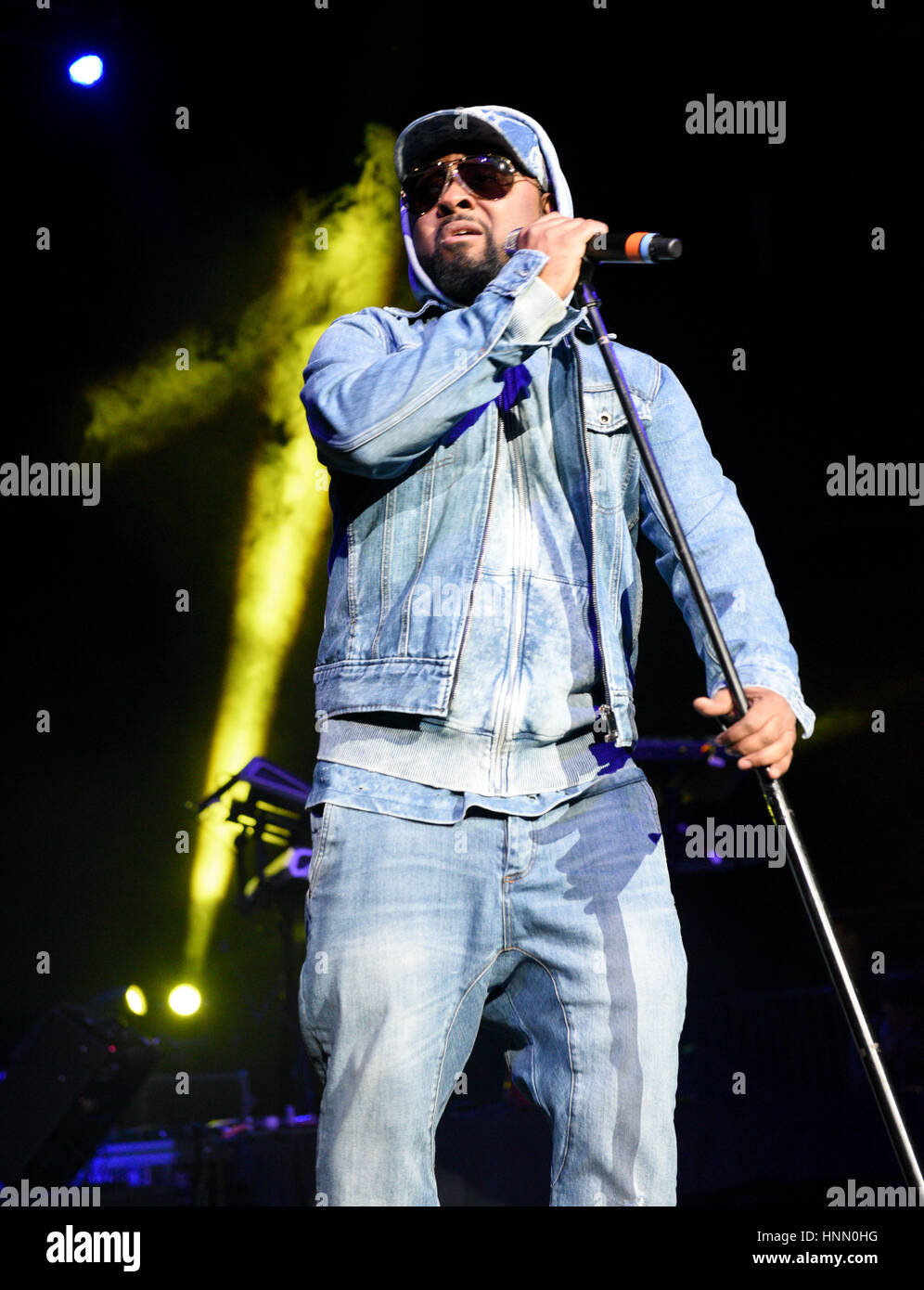 Musiq soulchild performing hi-res stock photography and images - Alamy