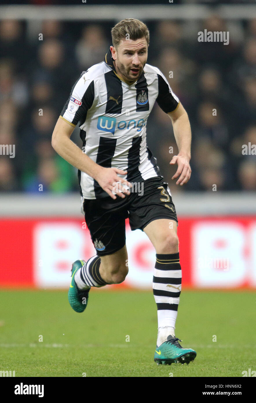 Newcastle United's Paul Dummett Stock Photo - Alamy