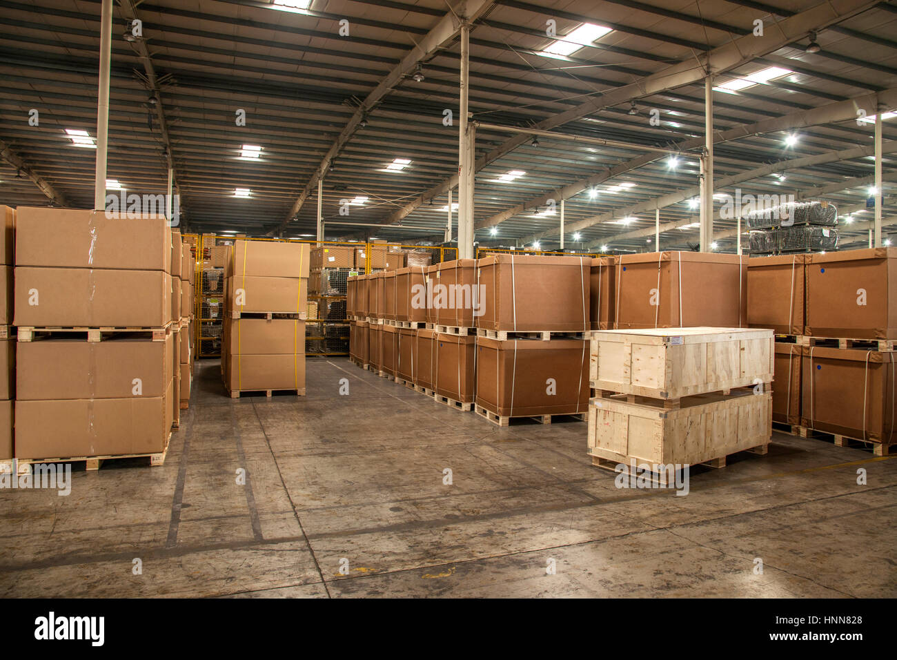 Warehouse logistics hi-res stock photography and images - Alamy