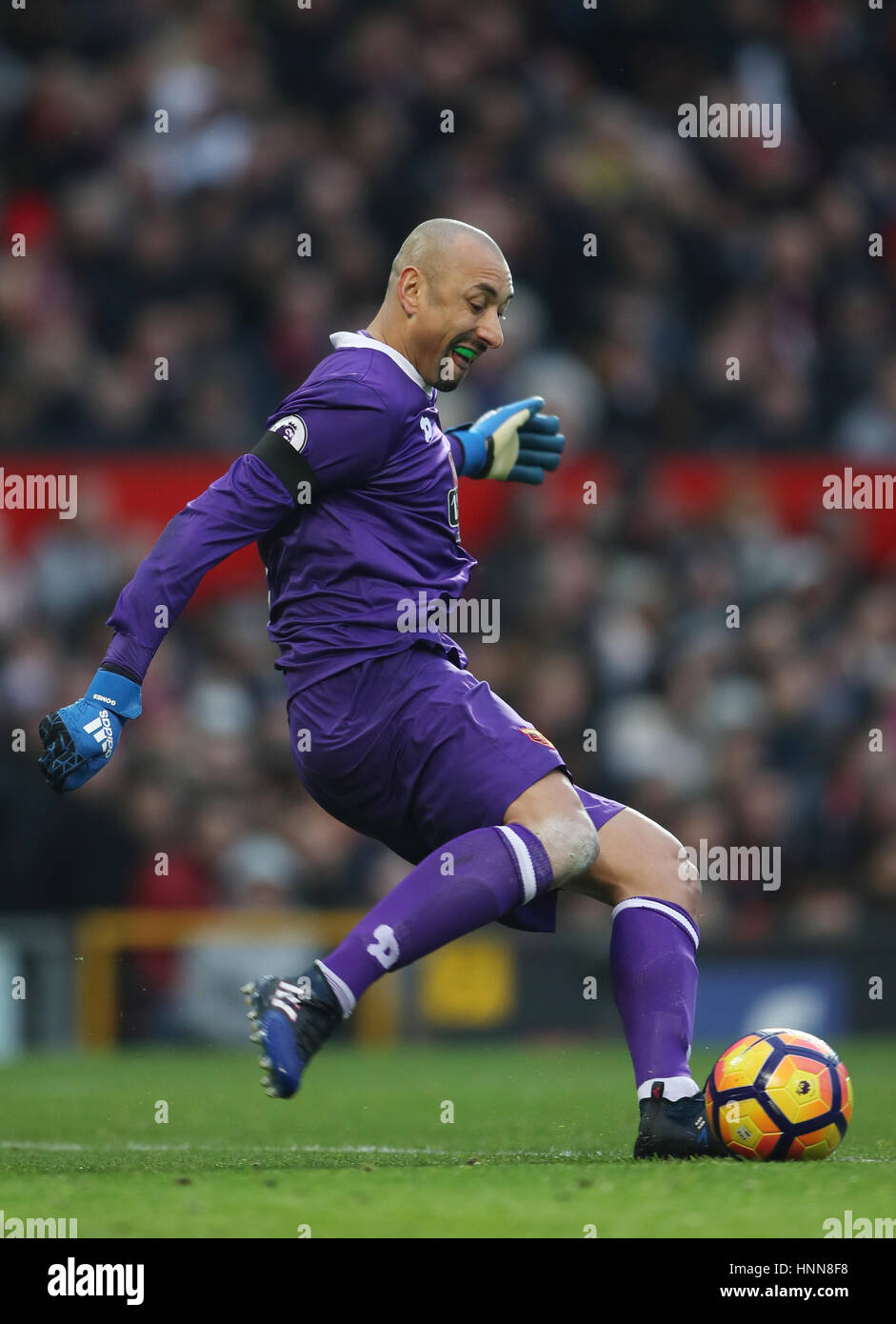 Watford goalkeeper Heurelho Gomes Stock Photo - Alamy