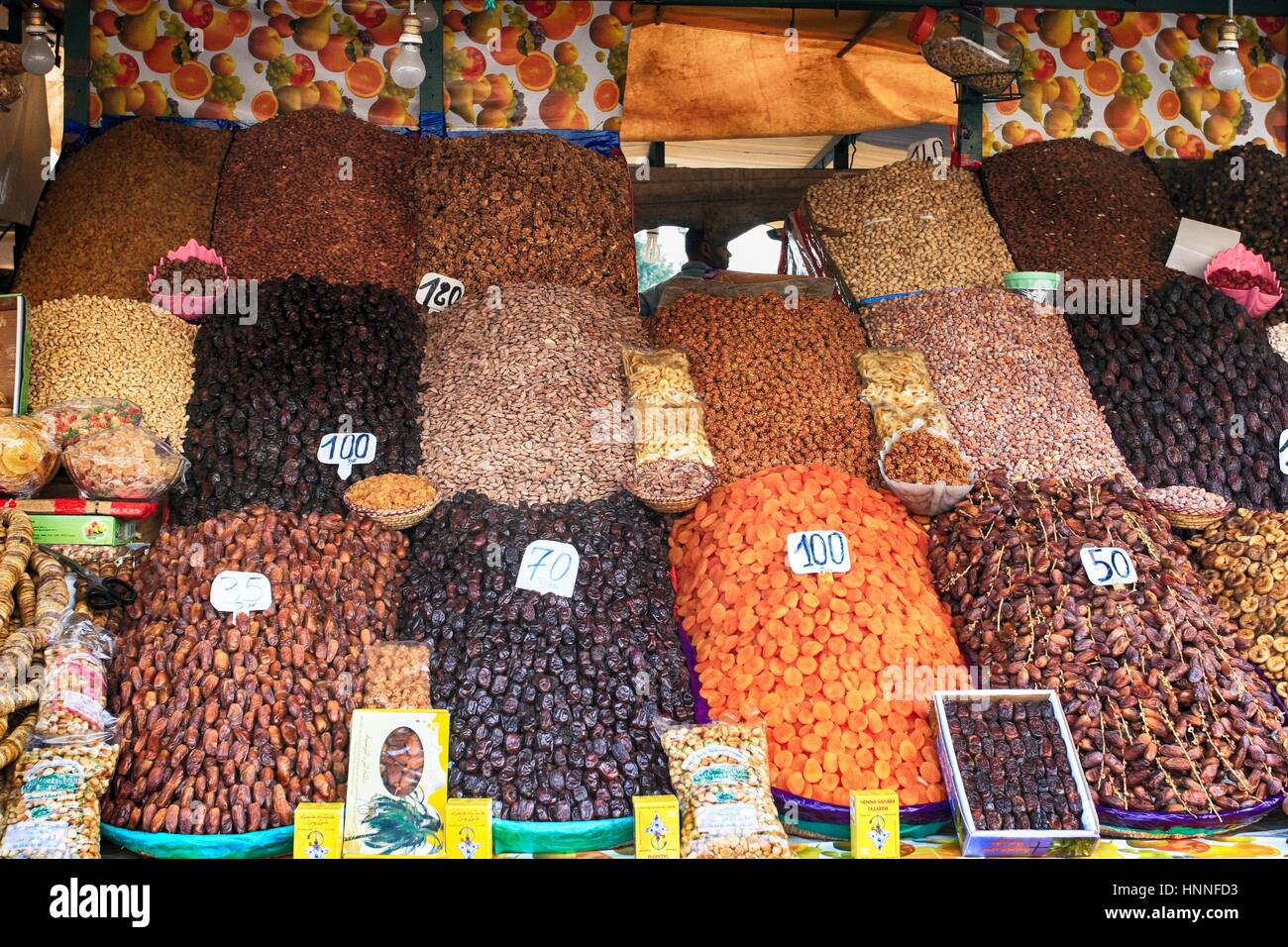 Marrakesh morocco market medina souk nuts hi-res stock photography and ...
