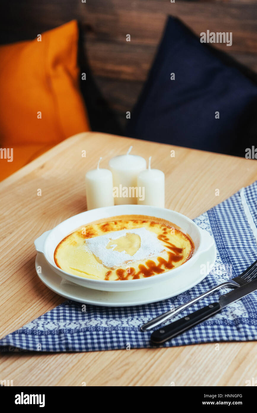 Delicious cheese casserole in a ceramic pot Stock Photo - Alamy