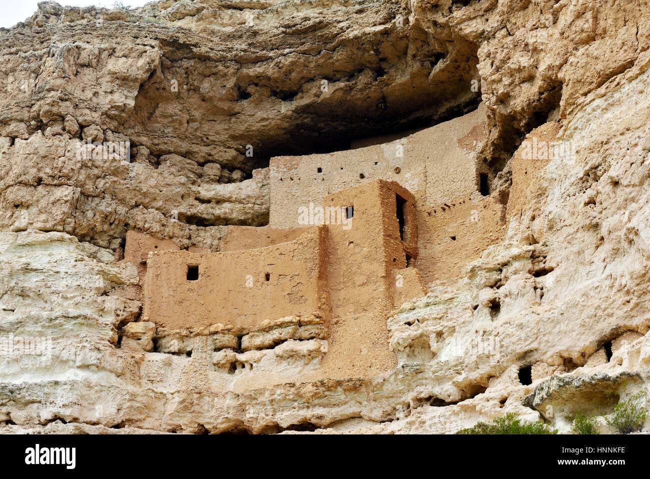 Montezuma Castle National Monument, historic home of Sinagua native ...