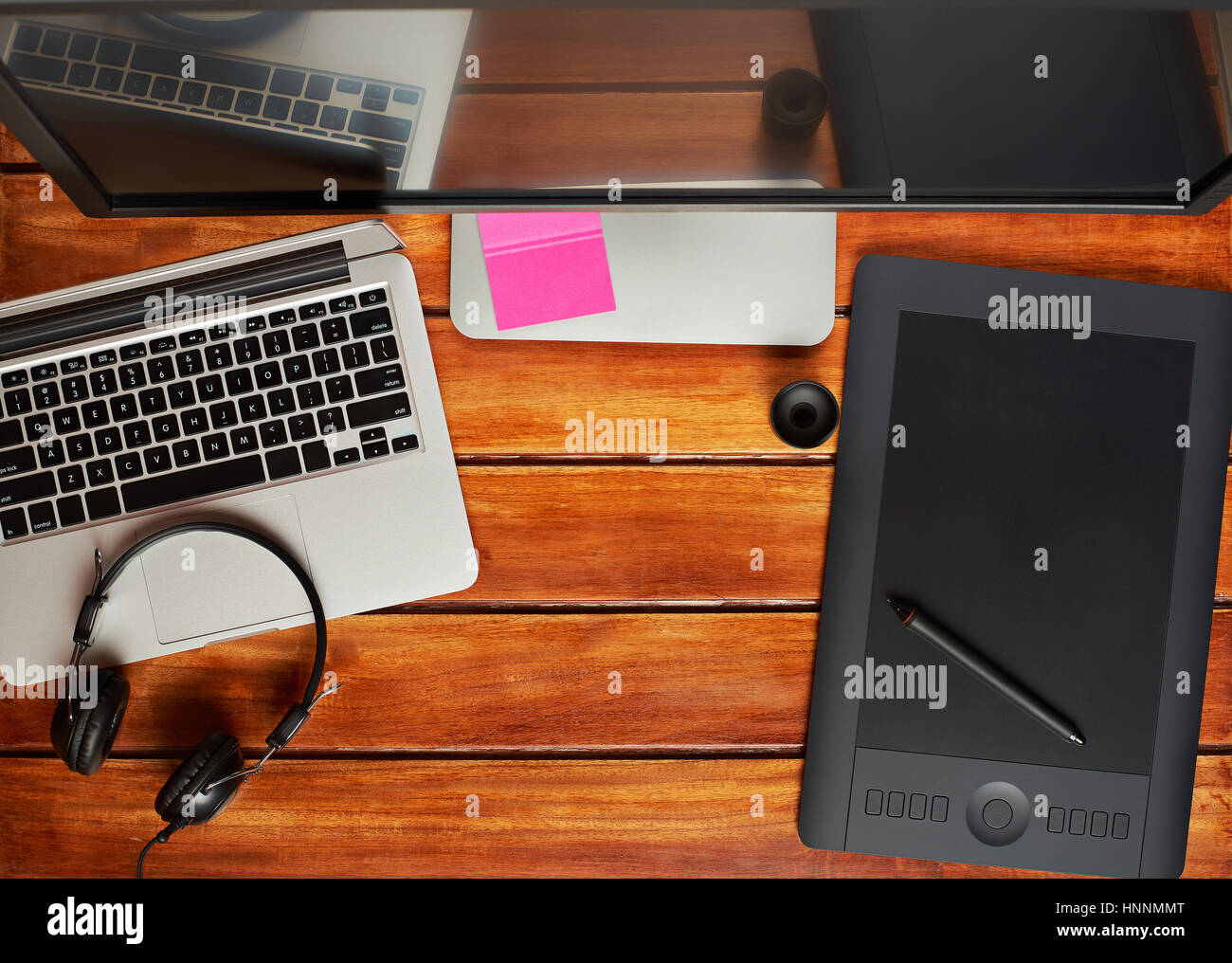 retoucher set of tools on wooden brown table view above Stock Photo - Alamy