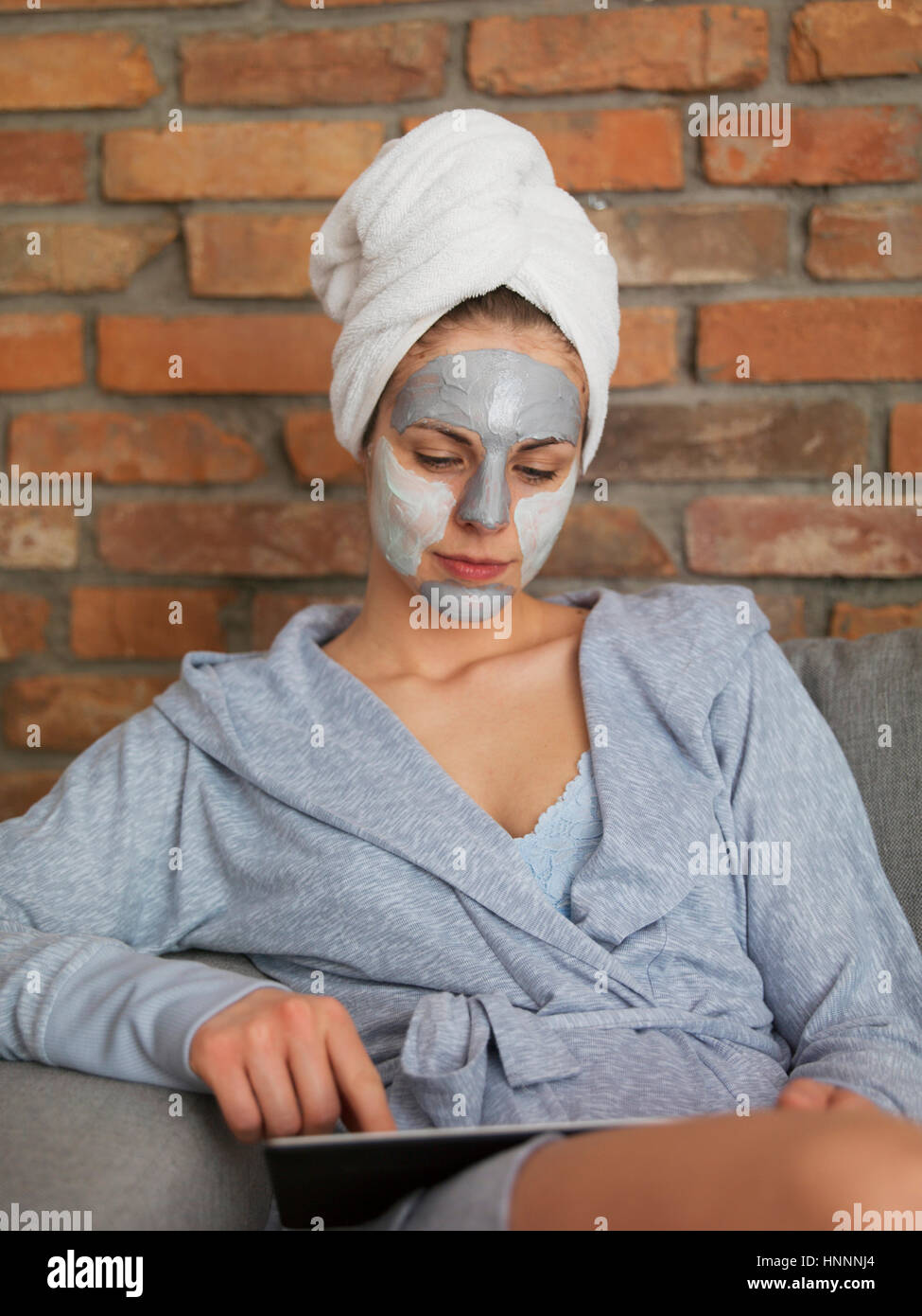 Facial communication hi-res stock photography and images - Alamy