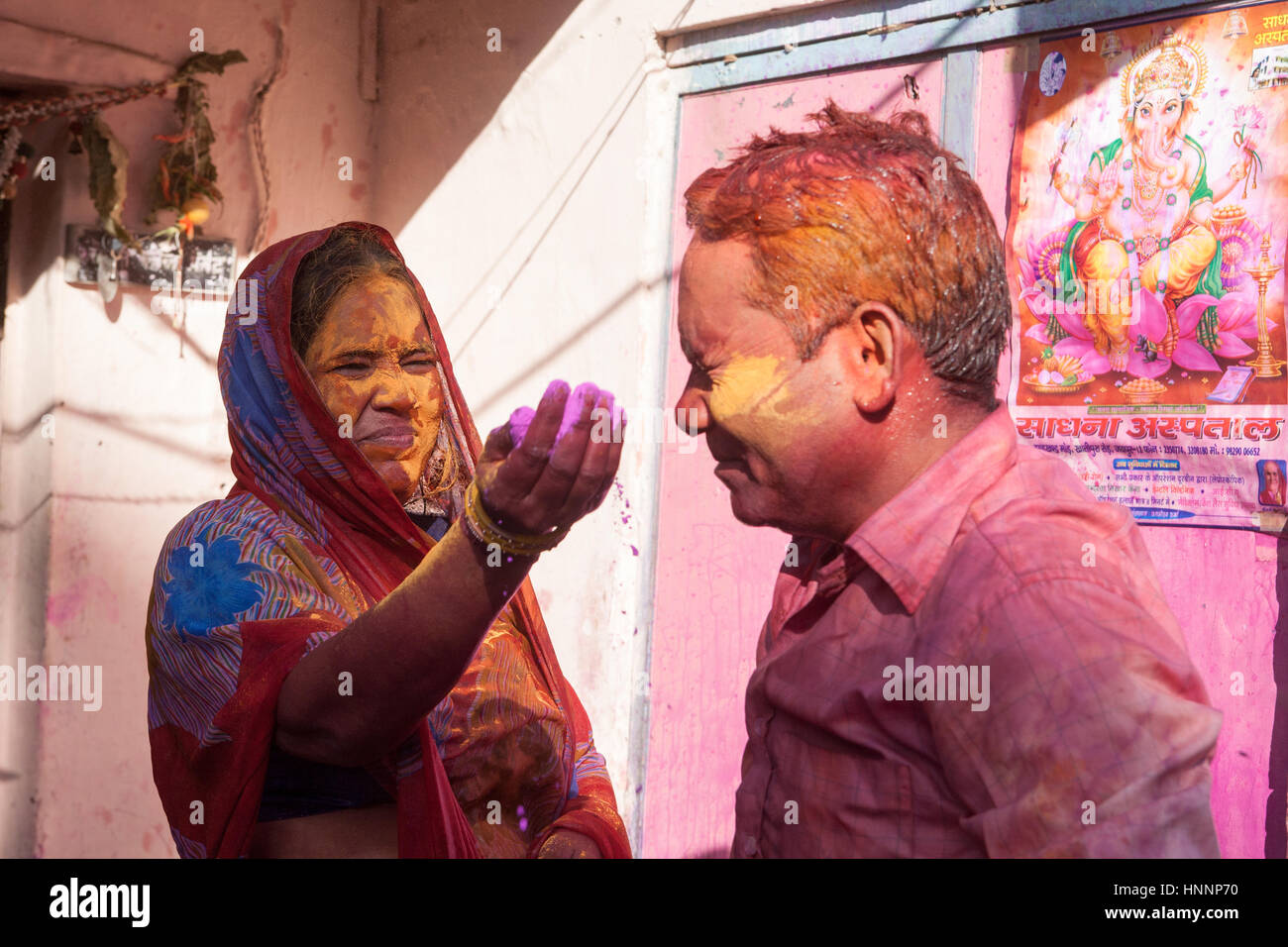 Powder smearing hi-res stock photography and images - Alamy