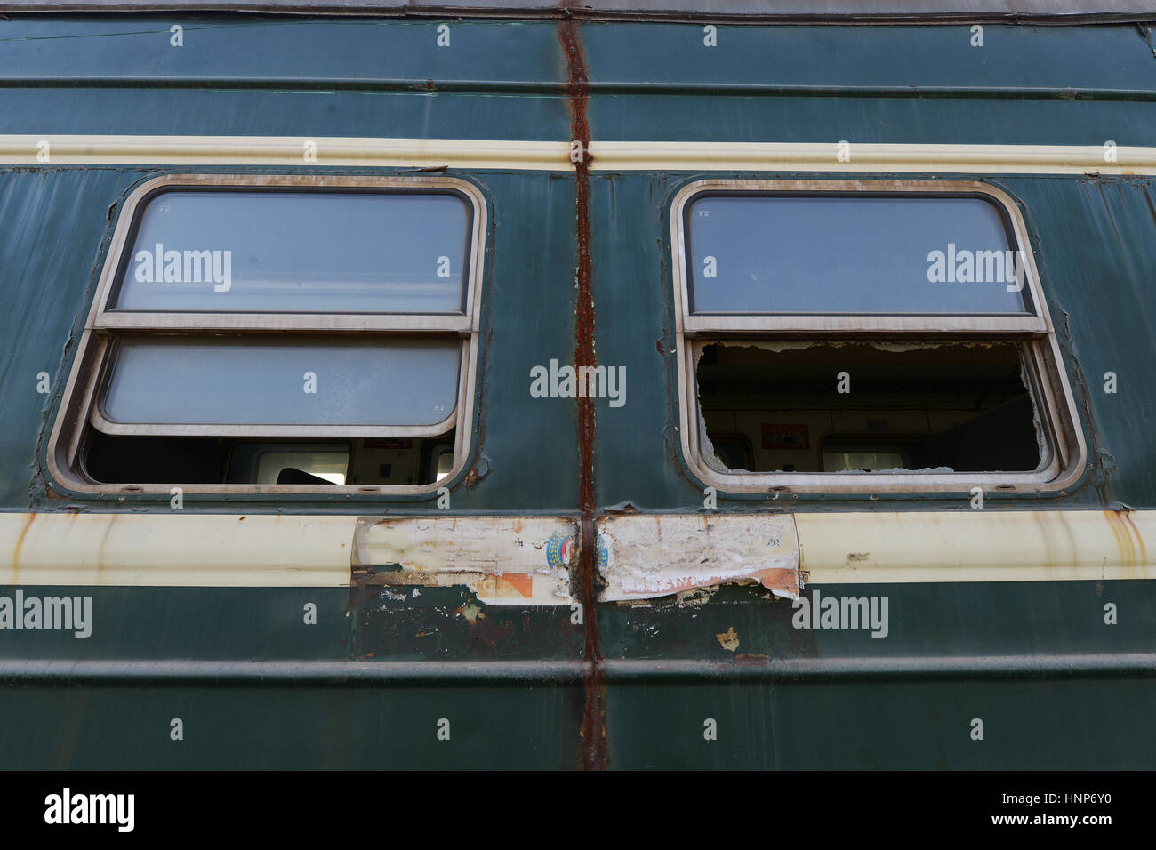Green trains hi-res stock photography and images - Alamy