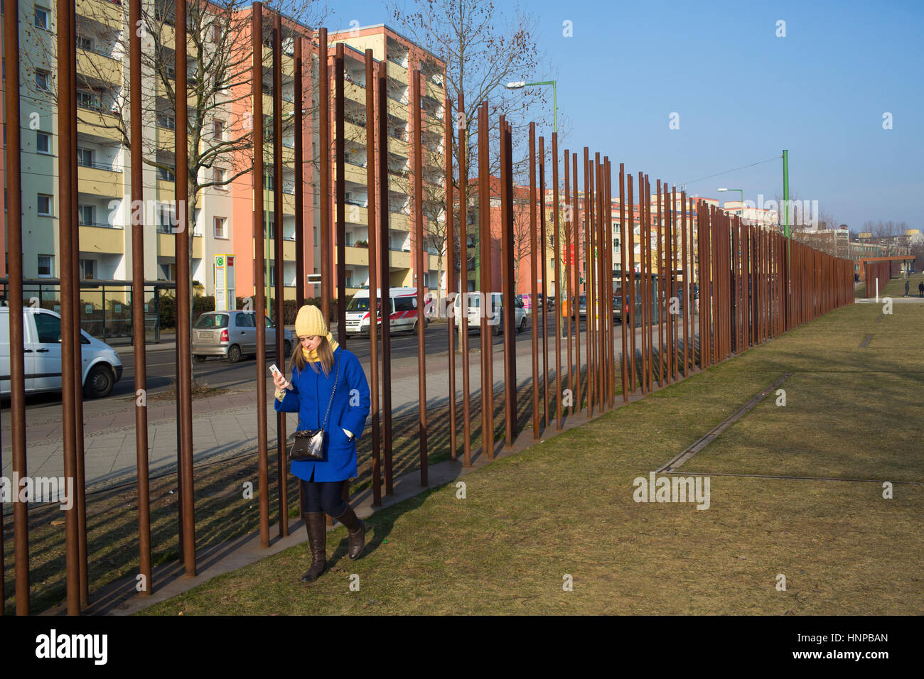 remembrance & memorials of the wall in Berlin during the cold war Stock ...