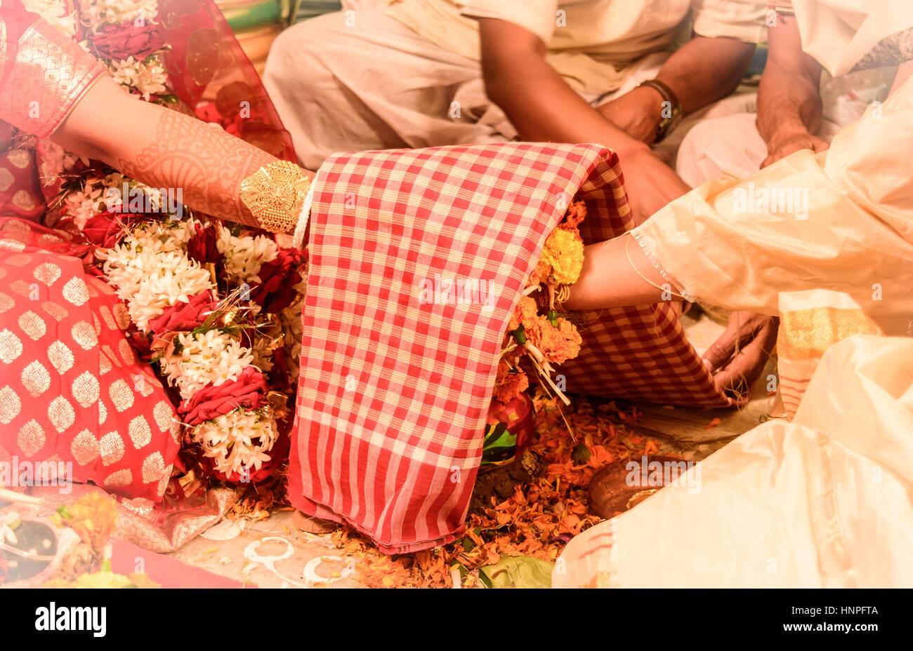 Indian Wedding Rituals- indian couple Stock Photo - Alamy