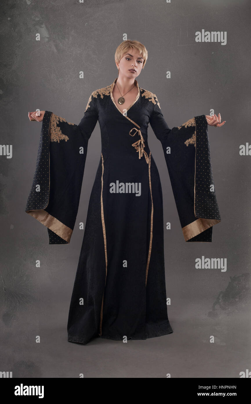 Renaissance fashion beauty. Classical beauty in a fancy renaissance ...