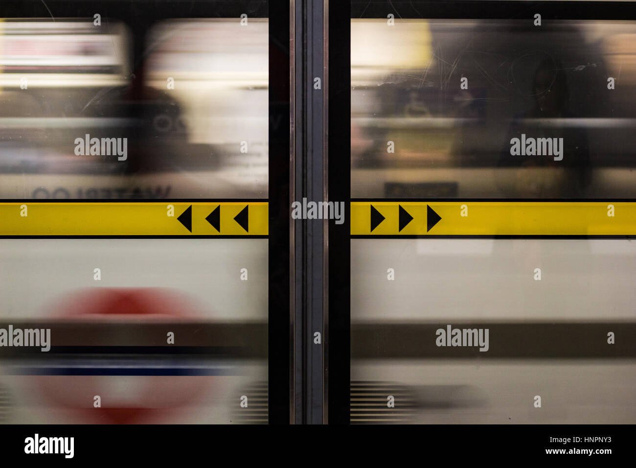 Jubilee line stations hi-res stock photography and images - Alamy